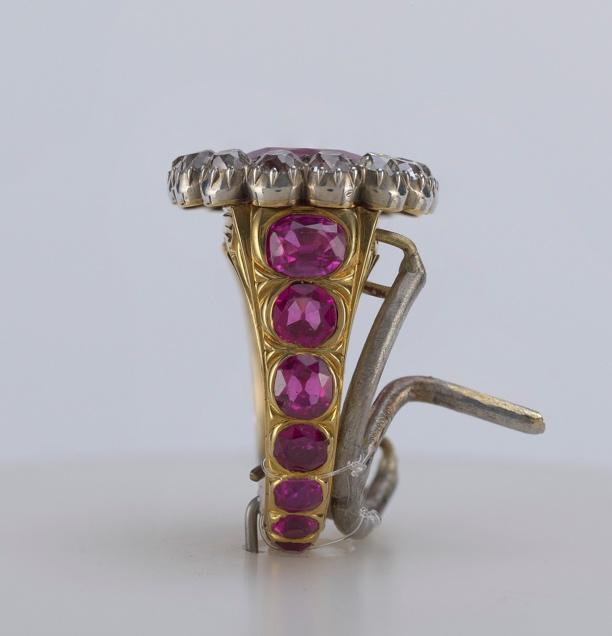 CORONATION JEWELS WITH IMAGES